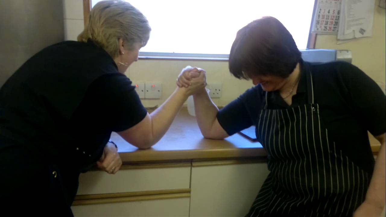 Erica and Catherine's Arm Wrestle!! - YouTube
