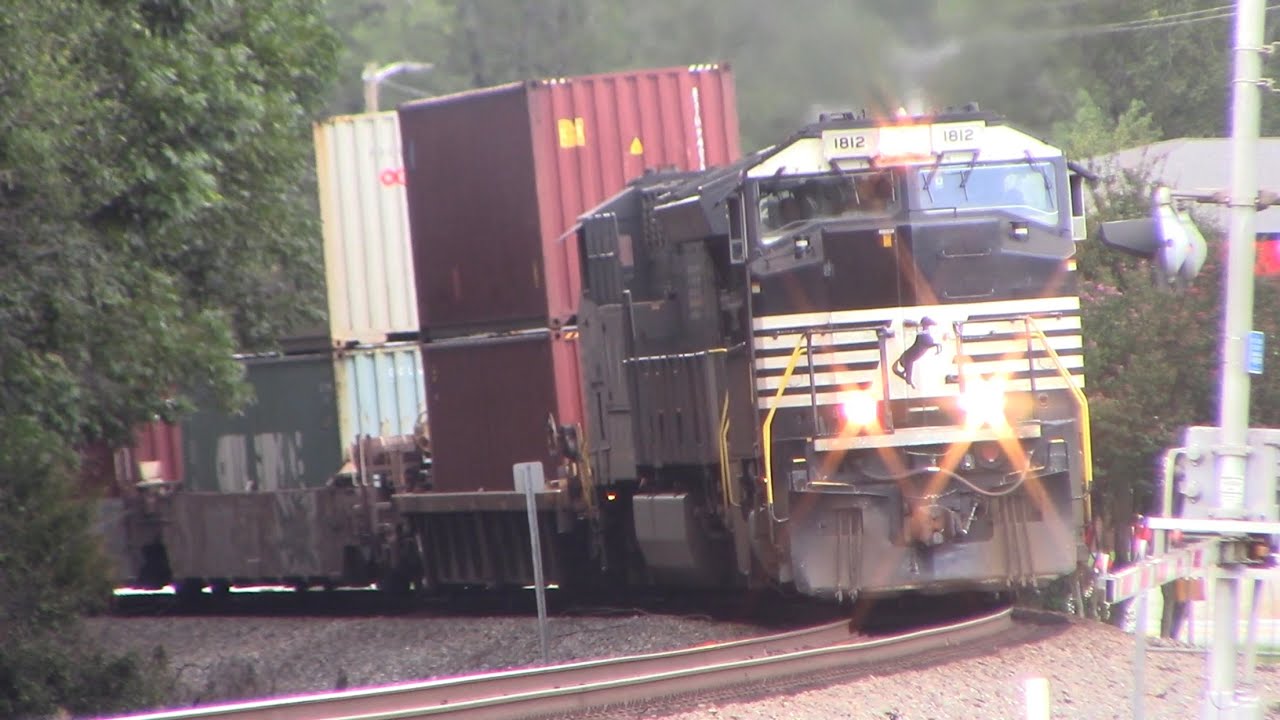NS 1812 leads NS 291 in Locust Grove, GA 9/5/22 - YouTube