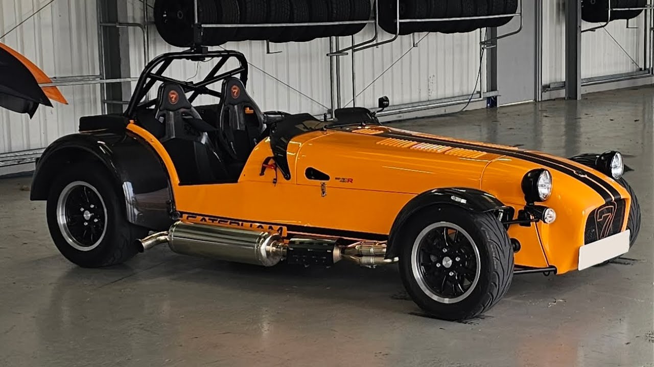 Caterham 420R - Bedford Autodrome GT - May 2024 - YouTube