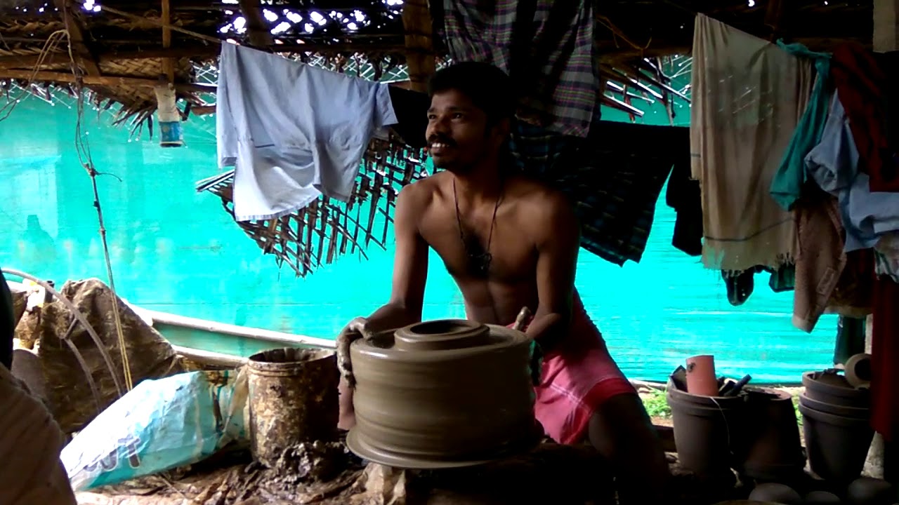 Clay pot making in Thrissur, Kerala - YouTube