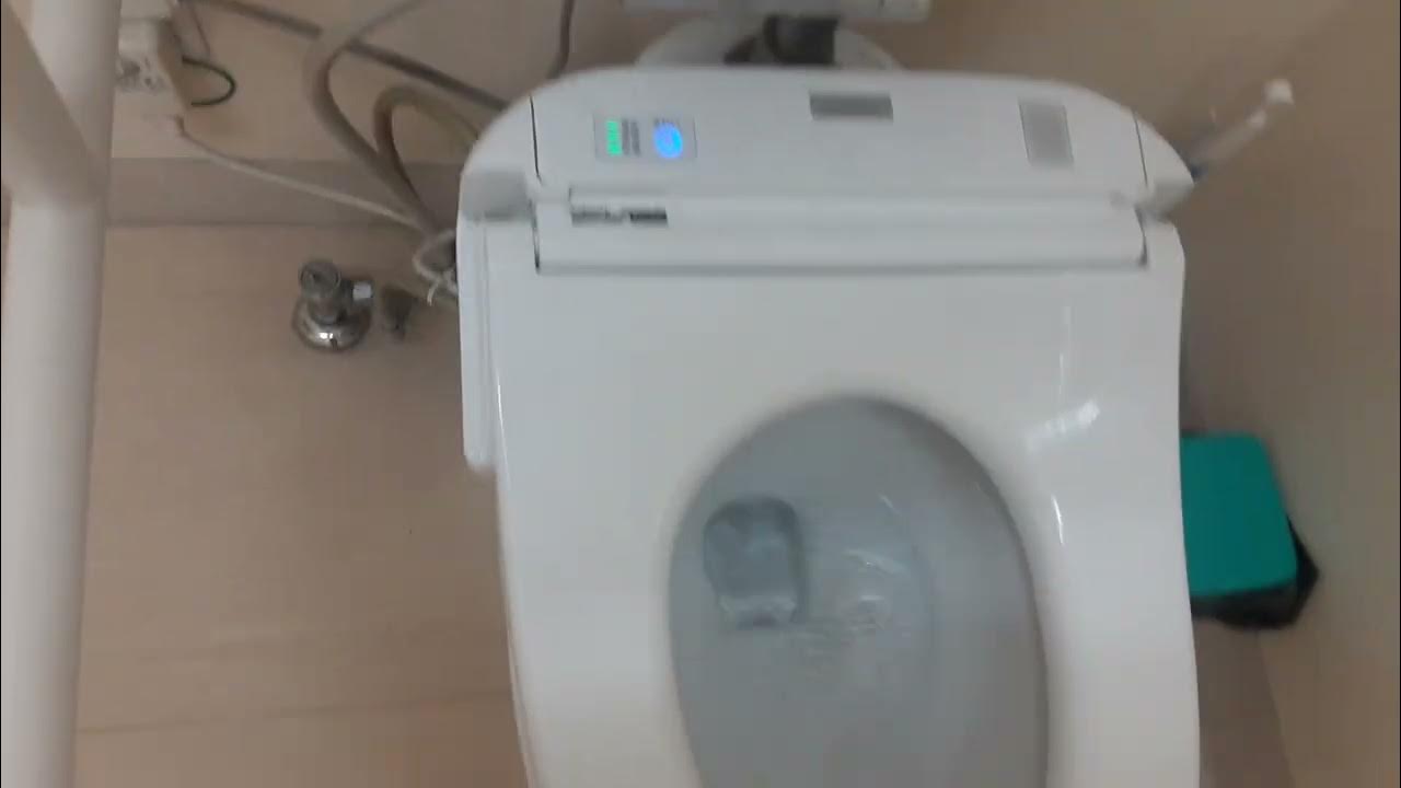 TOTO洋式便器CS464-M - YouTube