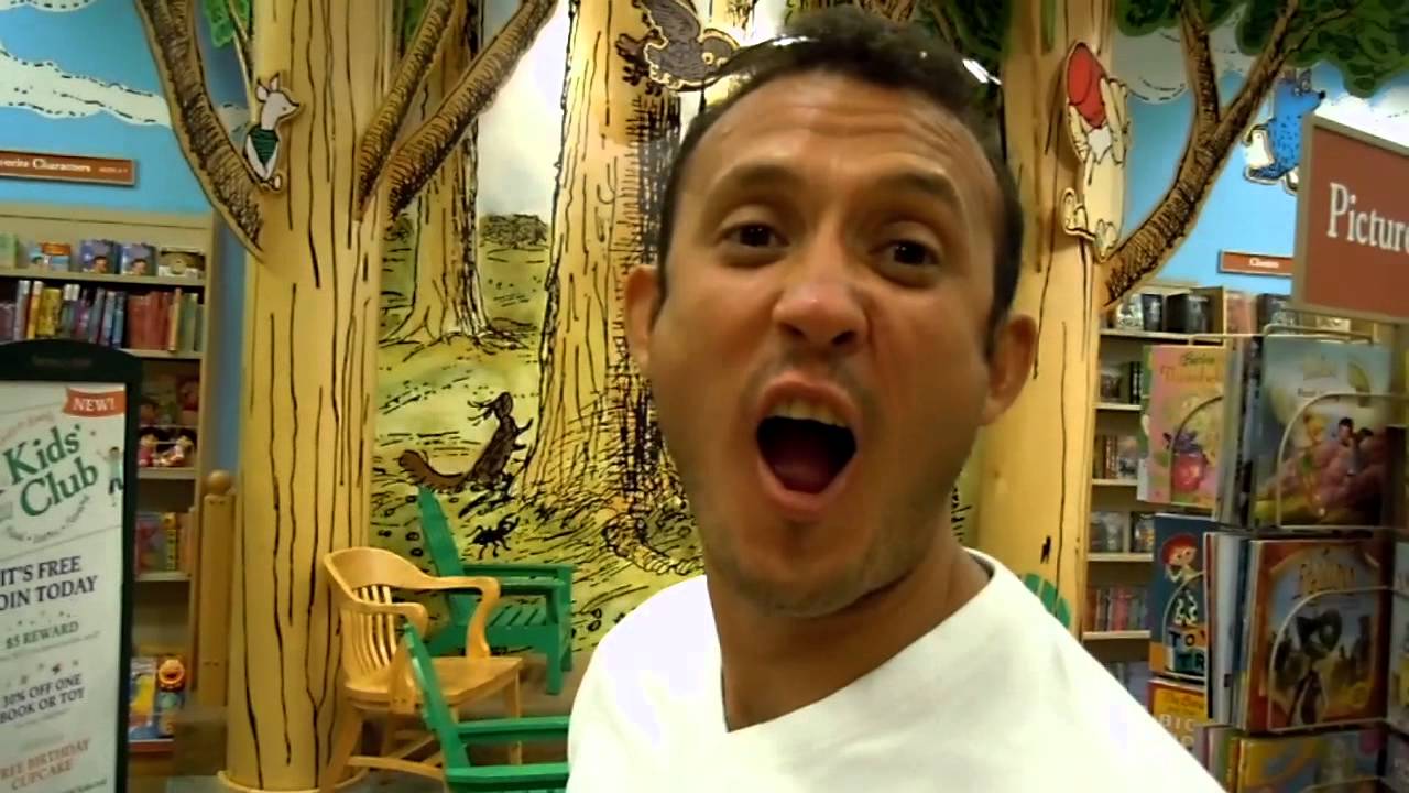 Dudley Lopez Garcia primera leccion de Ingles - YouTube