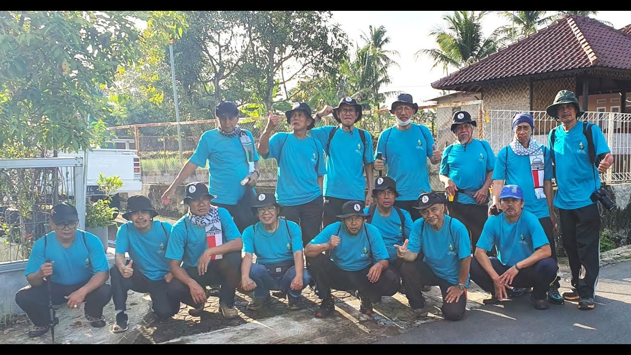 Jalan Sehat bersama VAHC Bumi Asri III Bandung ke Curug Ciputrawangi ...