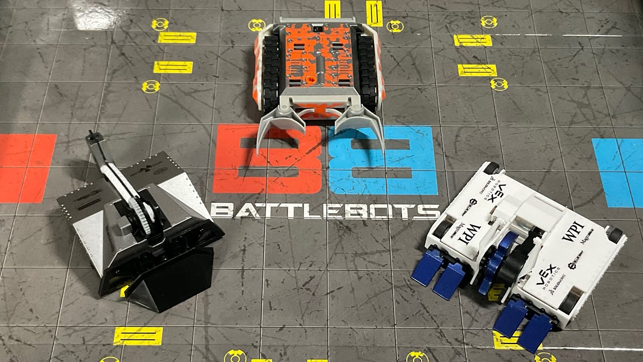 Triple threat Battlebots match - YouTube