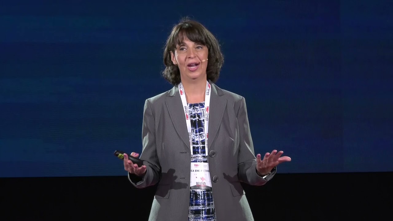 Românul e născut IT-ist | Monica Ene-Pietroșanu | TEDxSinaia - YouTube