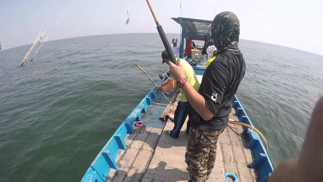 Tuas Yan 02/2015 - YouTube