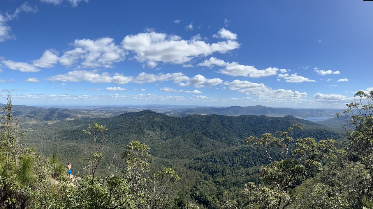 4WDing around Mt Mee - YouTube