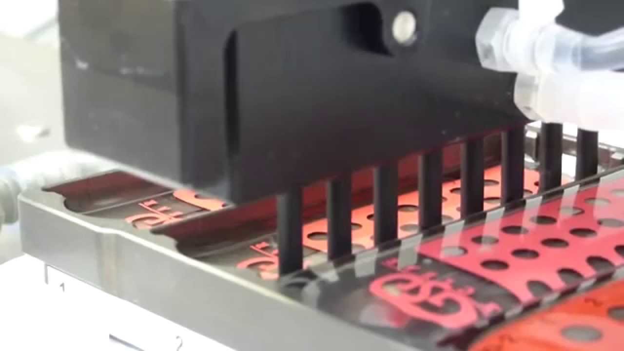 e-Robot2 washing IFA slides - YouTube