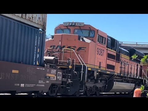 BNSF 7171 and 9387 on mid dpu’s - YouTube
