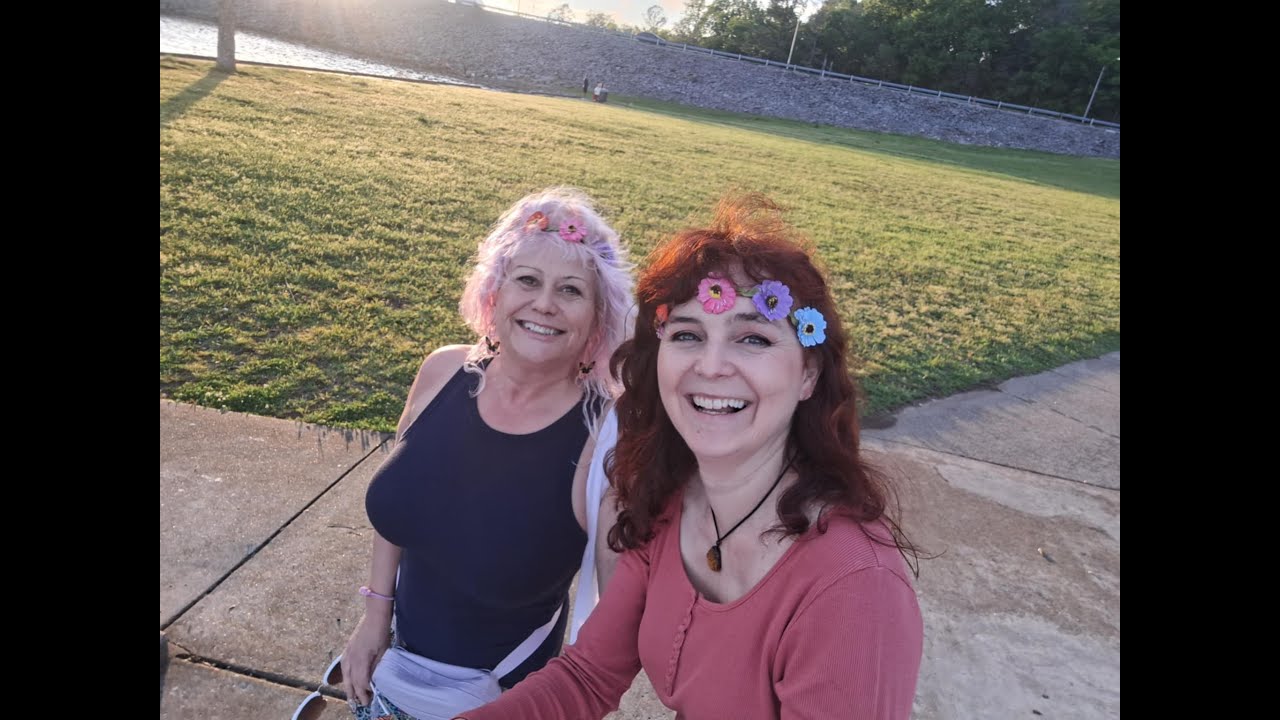 Colene Walters & Sandra De Moor - Strong Enough To Bend - YouTube