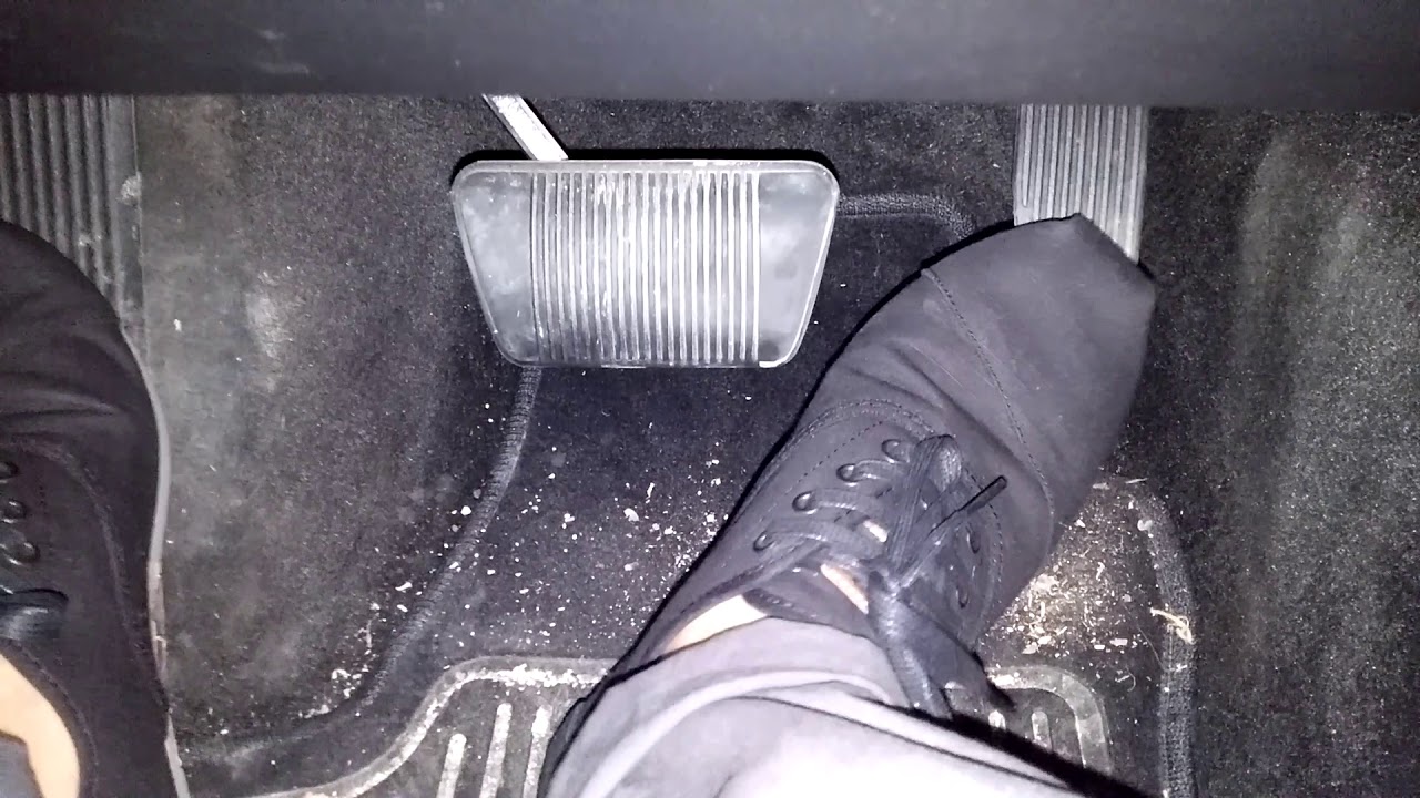 Driving sockless in black Tom's - YouTube