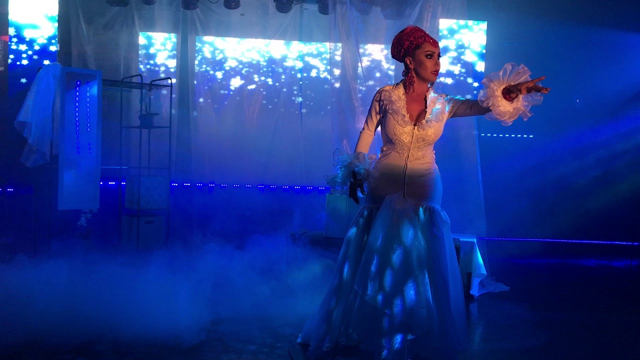 Devora ferrer( performance) estoy con el y pienso en ti - YouTube