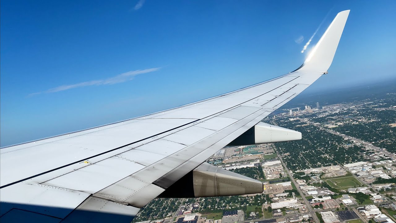 [4K] – Beautiful Rolling Tulsa Takeoff – American Airlines – Boeing 737 ...