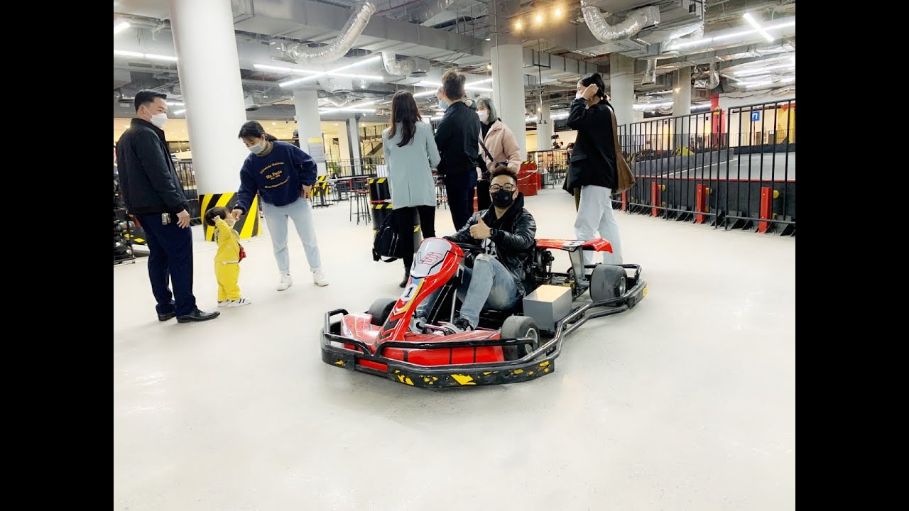 Đua xe Go - Kart Aeonmall Hà Đông: Nhanh, hấp dẫn không? - YouTube