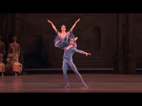 The Sleeping Beauty – Bluebird pas de deux (Yasmine Naghdi, Matthew Ball; The Royal Ballet)