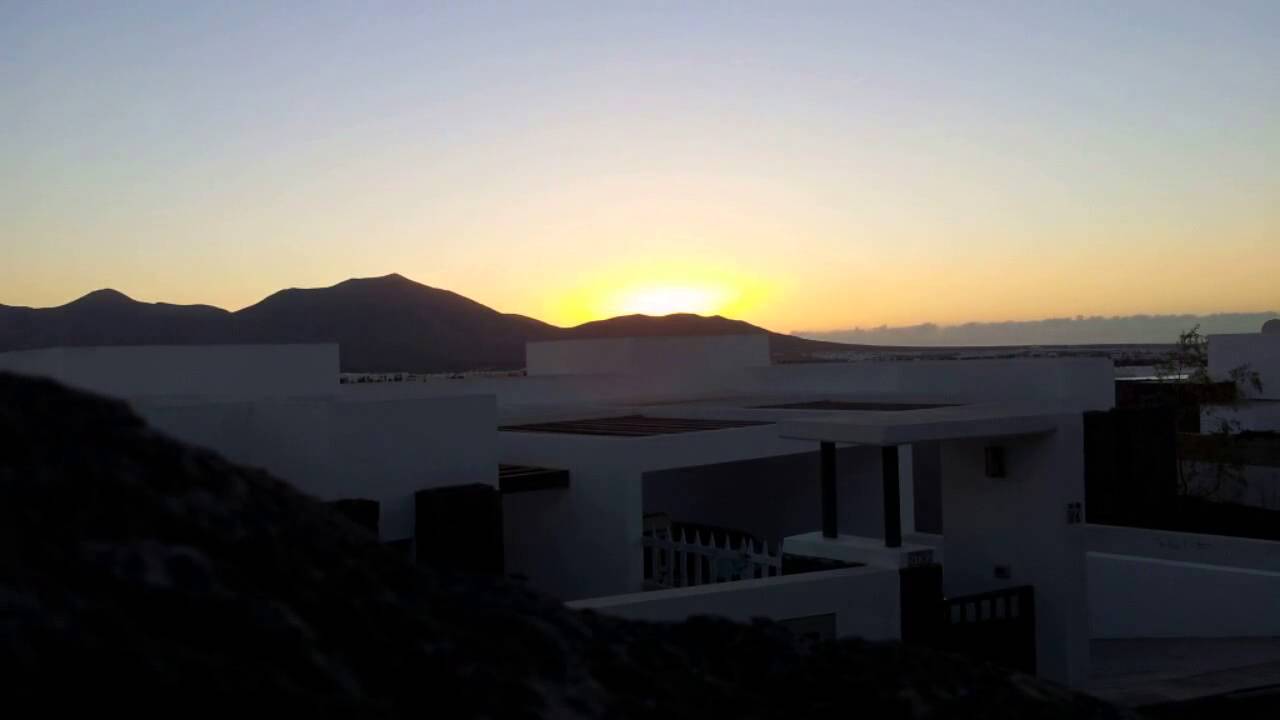 Alba sulla Hacia Grande. Lanzarote. Time Laps - YouTube