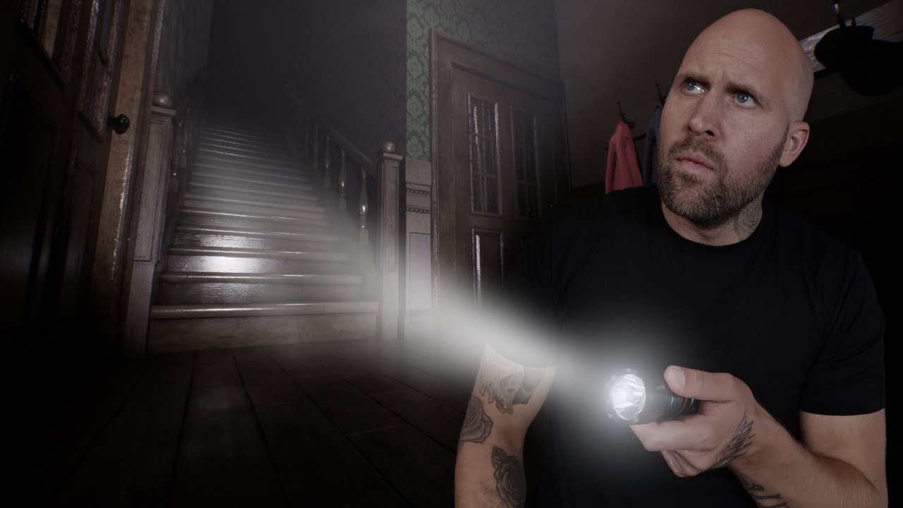 Unreleased and REALLY scary horror game! | The Devourer - YouTube