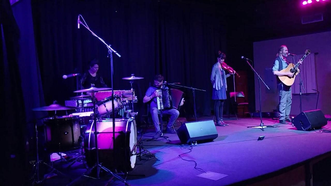 Revels 2020 English Folk Band: The Silver Green and Four Loom Weaver ...