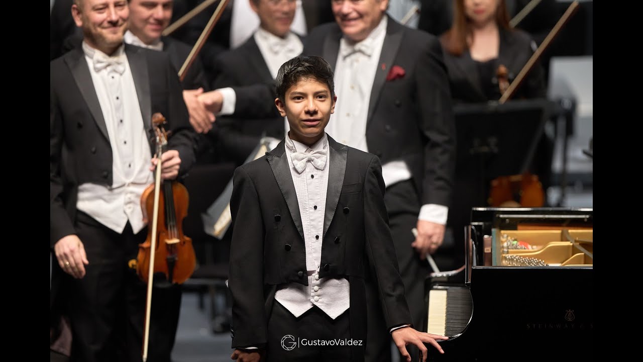 Concierto especial: Leo y el joven Beethoven – OSUANL - YouTube