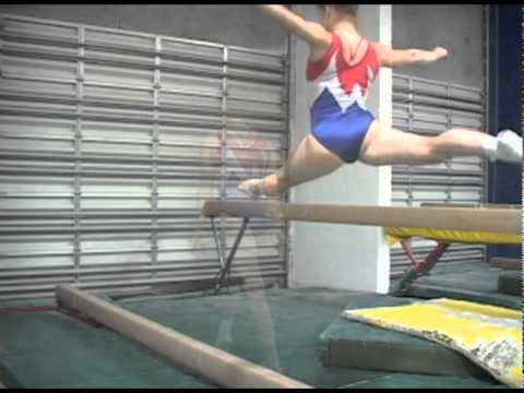 Split Jump Sissone Connection - YouTube
