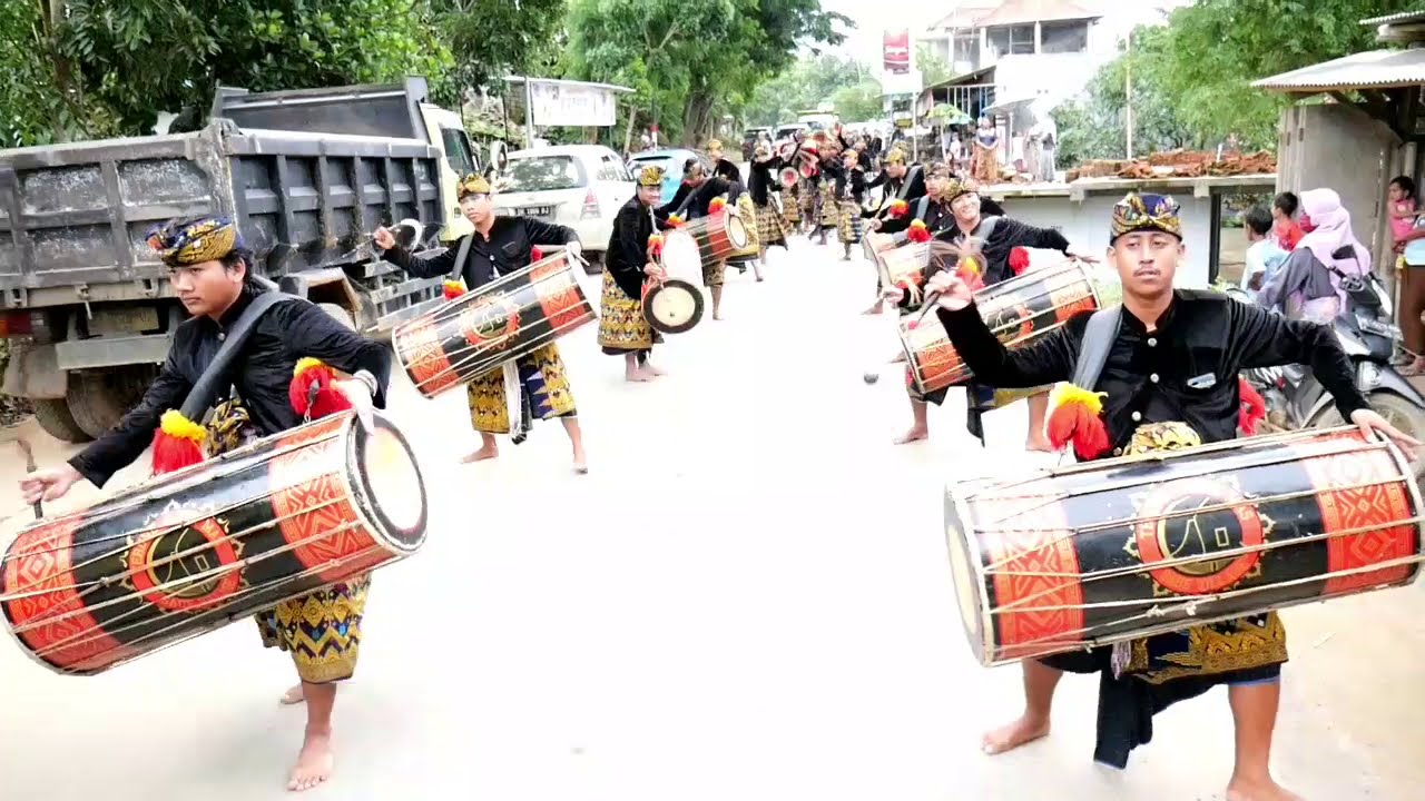 TRADISI LOMBOK NYONGKOLAN DIIRINGI TABUH GENDANG BELEQ TERUNE ALDEK MAS ...