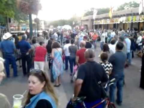 George Adelo and band on the Santa Fe Plaza 09122015 003 - YouTube