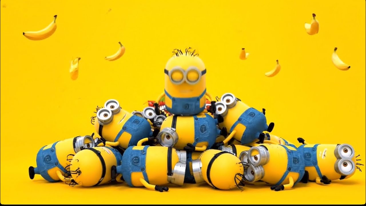 Minions 4 Minute Funny Fight | Banana Chaos & Slapstick Comedy - YouTube