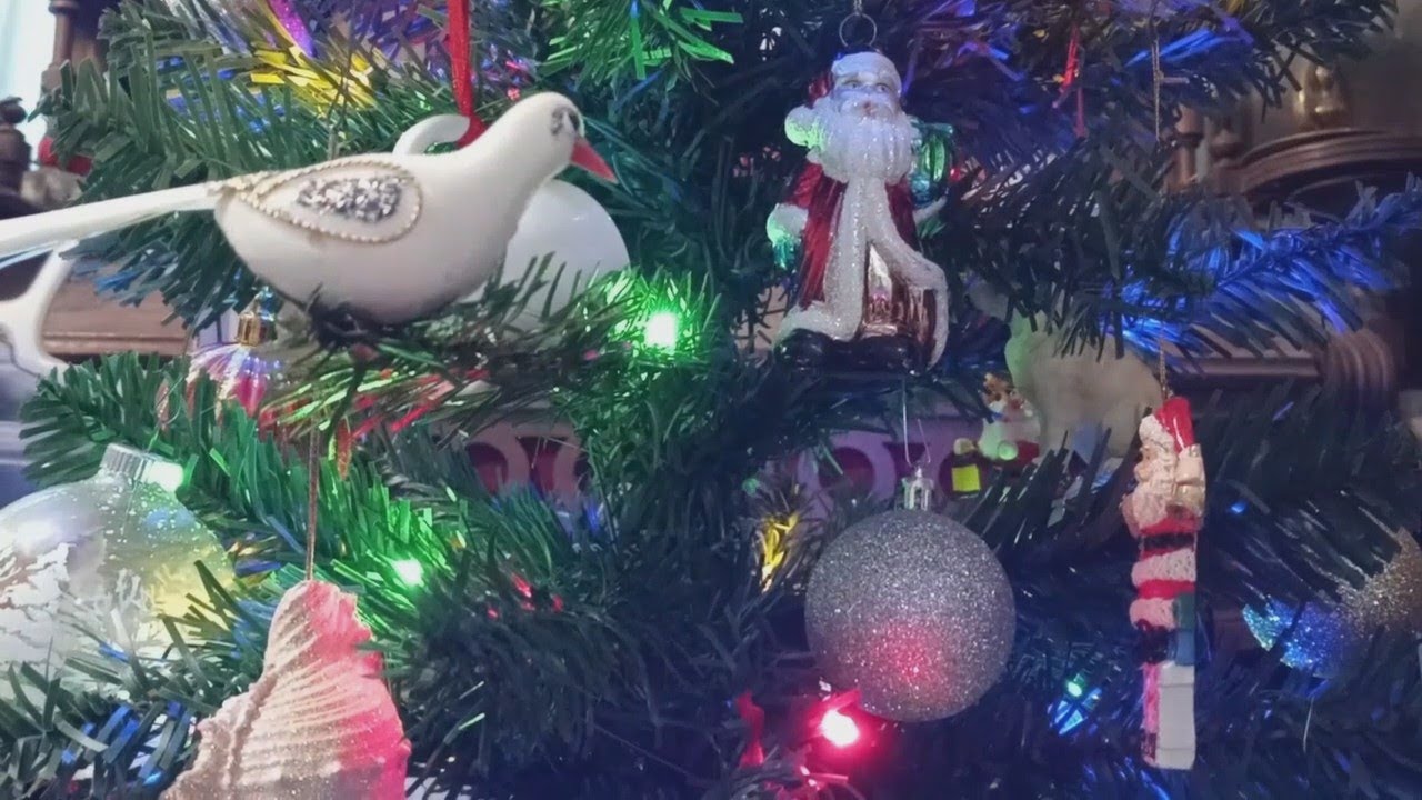 Christmas Tree, Ornaments and Music to Relax or Sleep To - YouTube