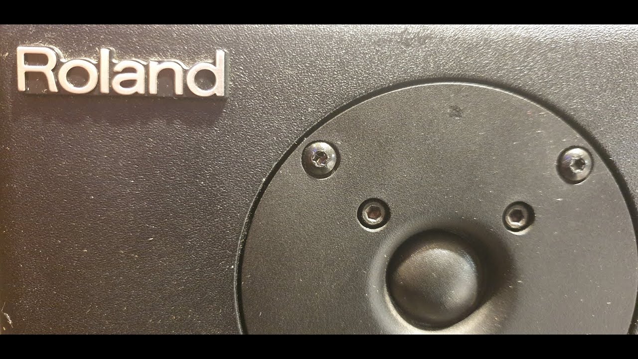 ROLAND DS 5 Biamp MONITOR 24BIT 192 KHZ repair - YouTube