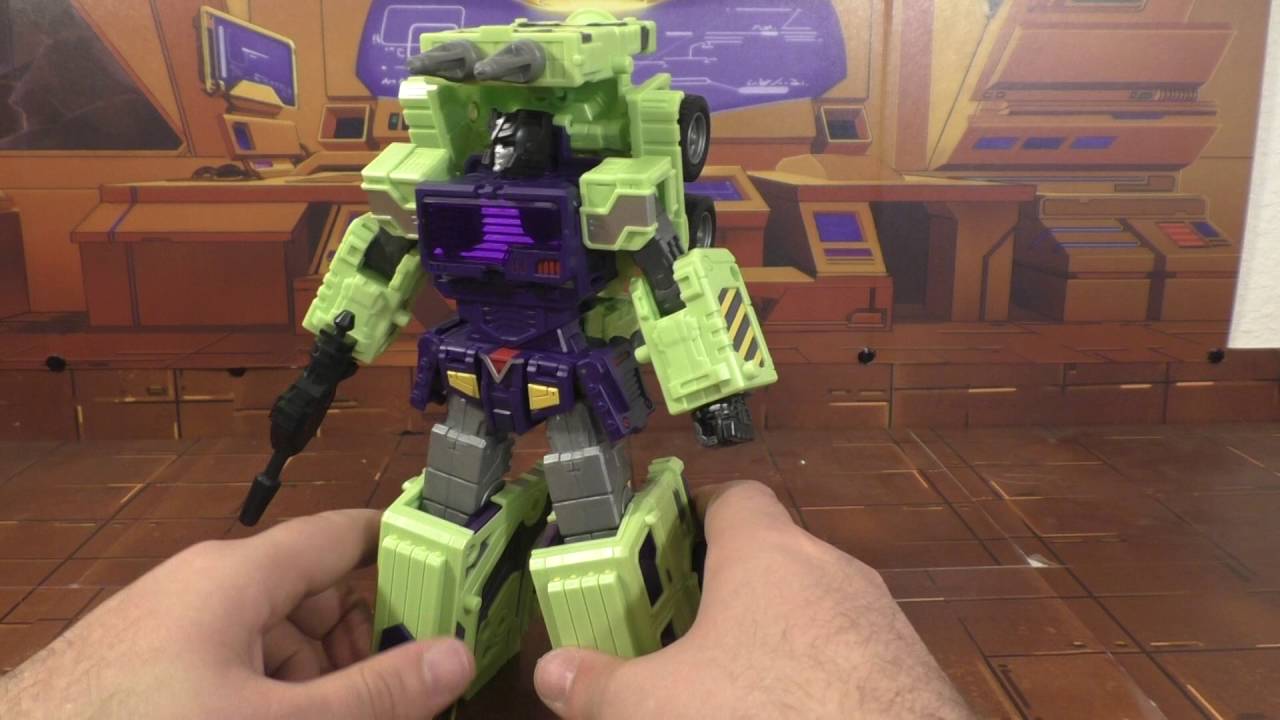Transformers review Toyworld Concrete aka Mixmaster - YouTube