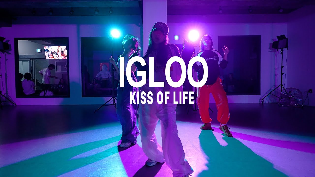 KISS OF LIFE (키스오브라이프) 'Igloo' / kpop 취미반 @feelingdance_official - YouTube