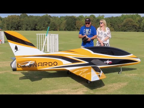 WORLDS LARGEST RC TURBINE JET!!! Day 7 Nall in the Fall 2023 - YouTube