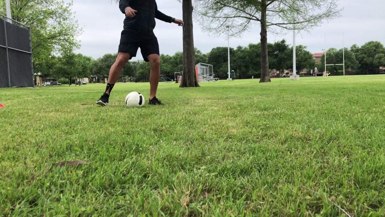 Coerver Method (4 Way Pulls) - YouTube