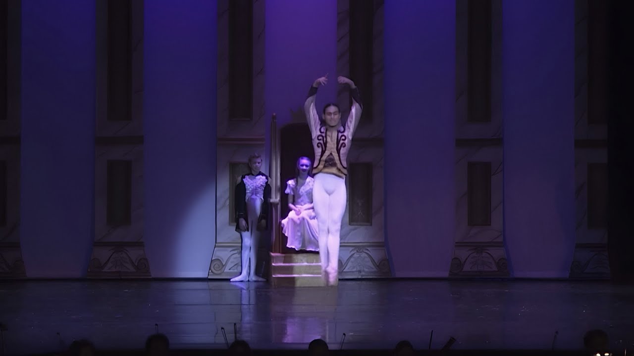 Paul Amrani – Nutcracker Male Variation 2022 - YouTube