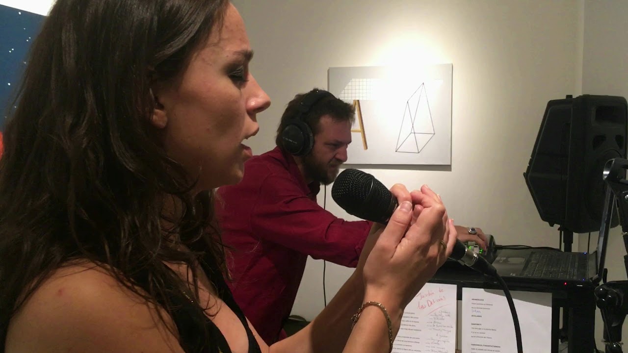 Cecile y el Kinki / Martinete en la Galerie Detais - YouTube