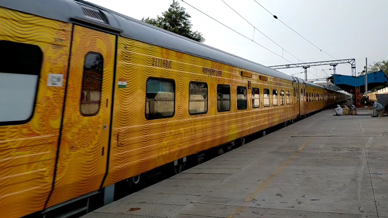 Brand New Tejas Rajdhani To Mumbai at High Speed | New Delhi Mumbai ...