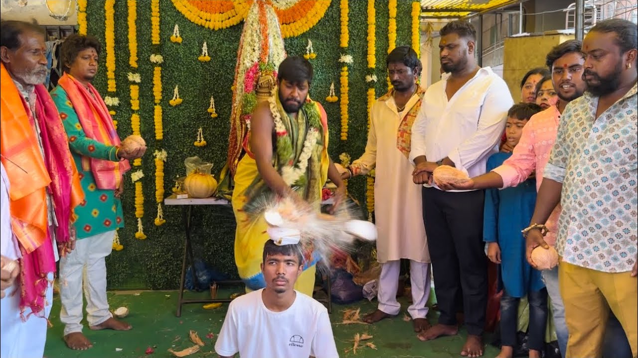 Talwar Shiva Potharaju Dance At Ghatam Procession | Bonalu 2023 Bharat ...