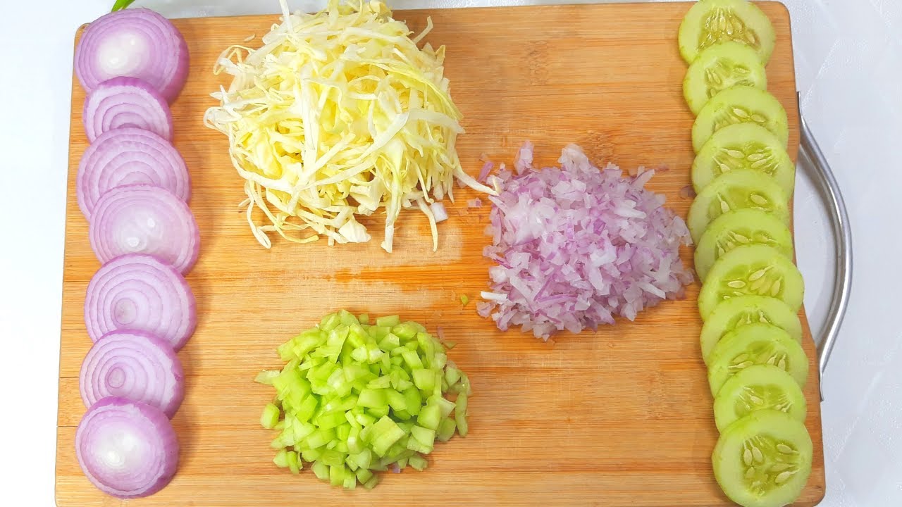 Sabji Kaatne Ka Tarika (FAST & EASY) - How To Chop Vegetable - YouTube