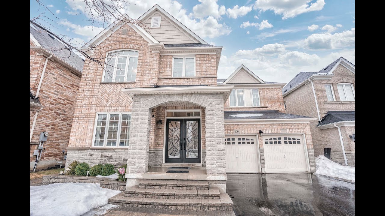 109 Decourcy Ireland Cir, Ajax, ON - YouTube