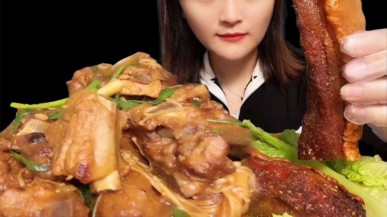 Eating pork ribs and crispy pork belly asmr - YouTube