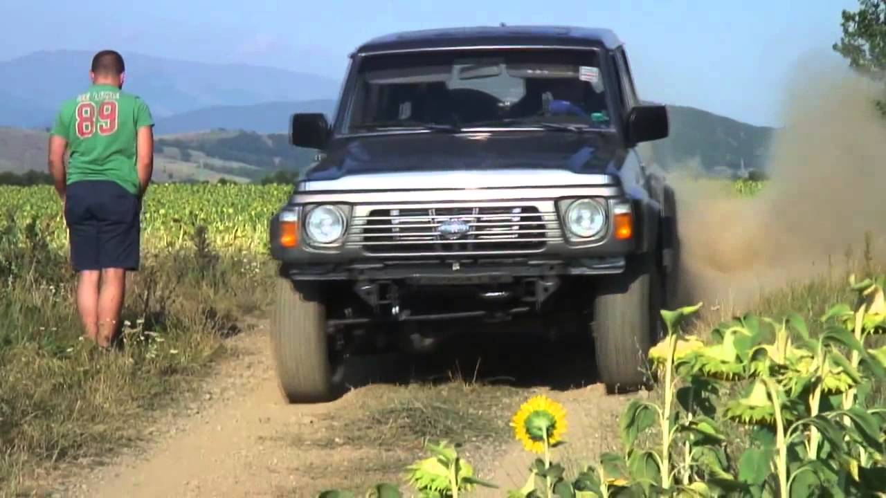 Nissan Patrol Turbo SICK Sound - YouTube