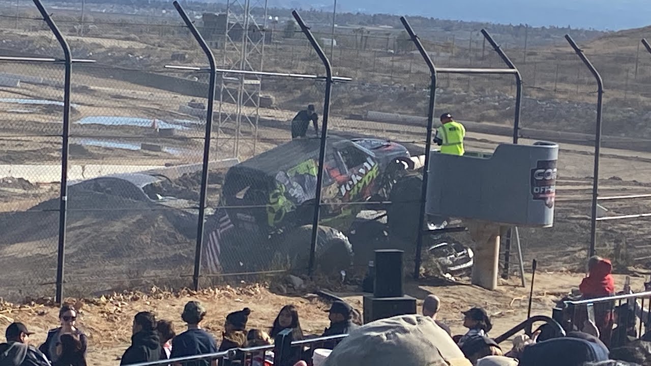 2xtreme monster trucks intro glen Helen raceway,CA November 16th 2024 ...