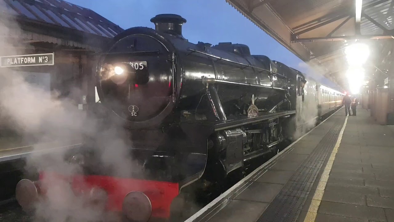Polar Express : LMSR Black 5 45305 - YouTube