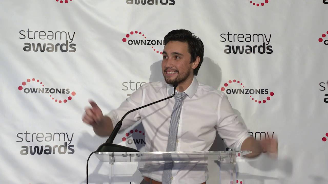 Chester See Announces First Person - Streamy Awards 2016 - YouTube