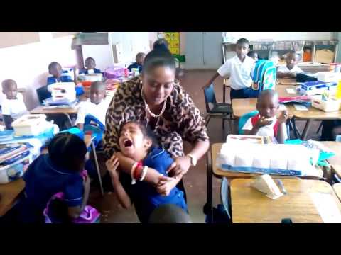 Little girl cries for mom on first day of school