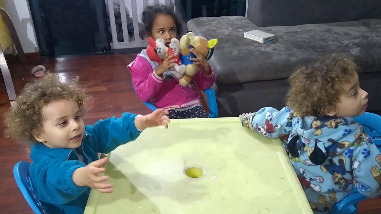 Brincando Com A Prima Lili Youtube