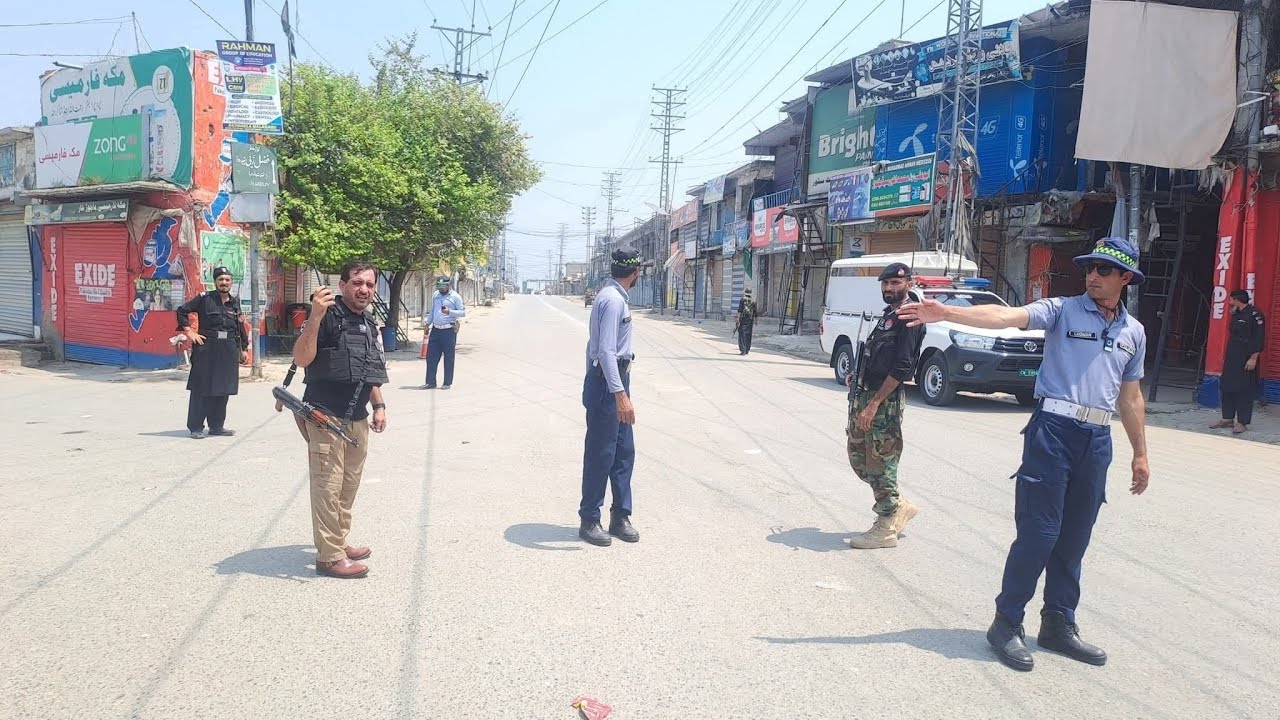 Bajaur Operation | Bazar main Karfue | Shatardown | Hasban Media - YouTube