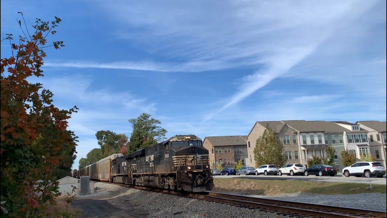 NS 8020 Leads E22 (Extra Job for P12) Thru Norcross, GA 10/23/2023 ...