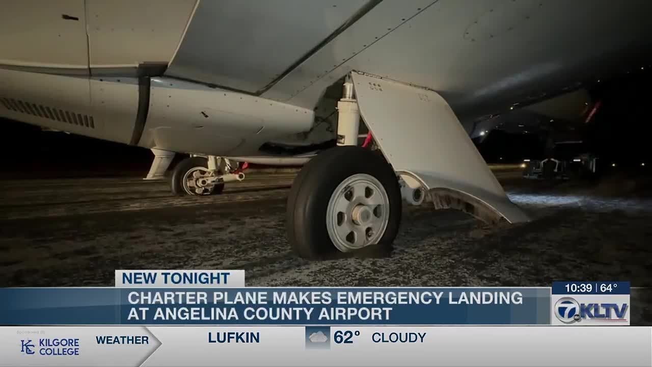 Charter plane makes emergency landing at Angelina Airport - YouTube