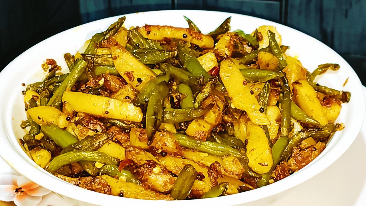 aalu beans masala fry 👌👌 - YouTube